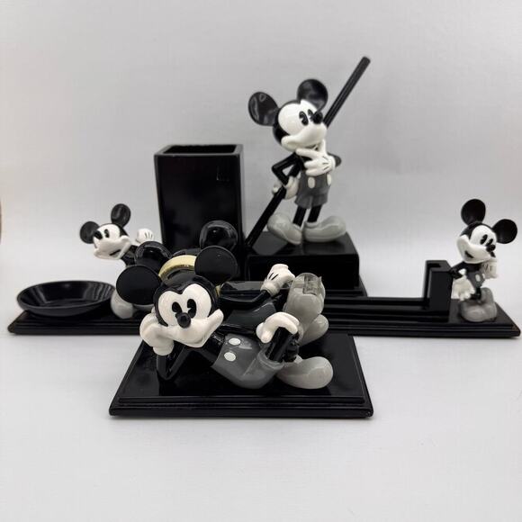 Disney | Office | Disney Black And White Mickey Mouse Desk Office Set ...